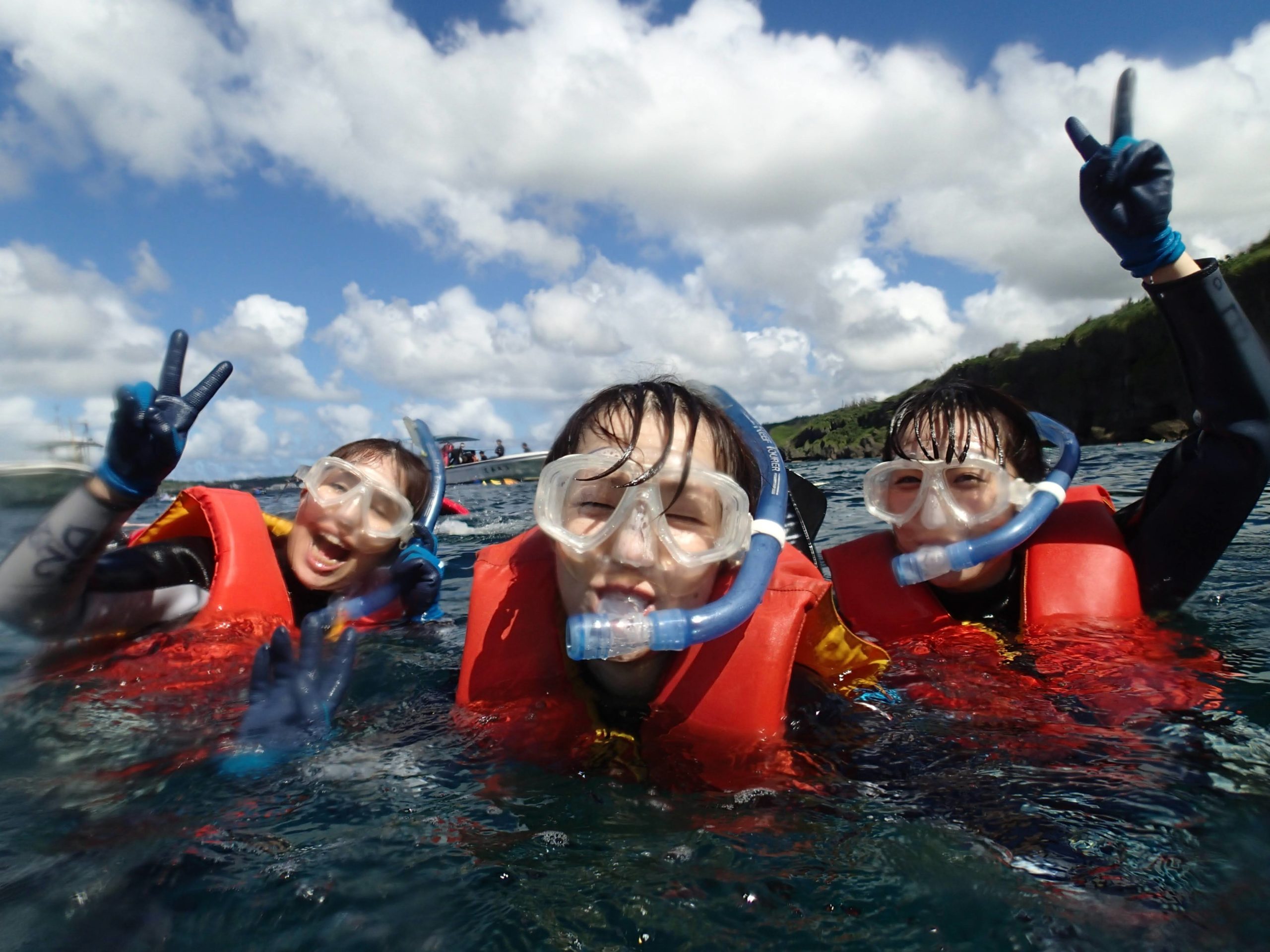 Chatan Sunabe boat snorkeling - DIVE IN CHTANA｜Diving & snorkeling shop ...